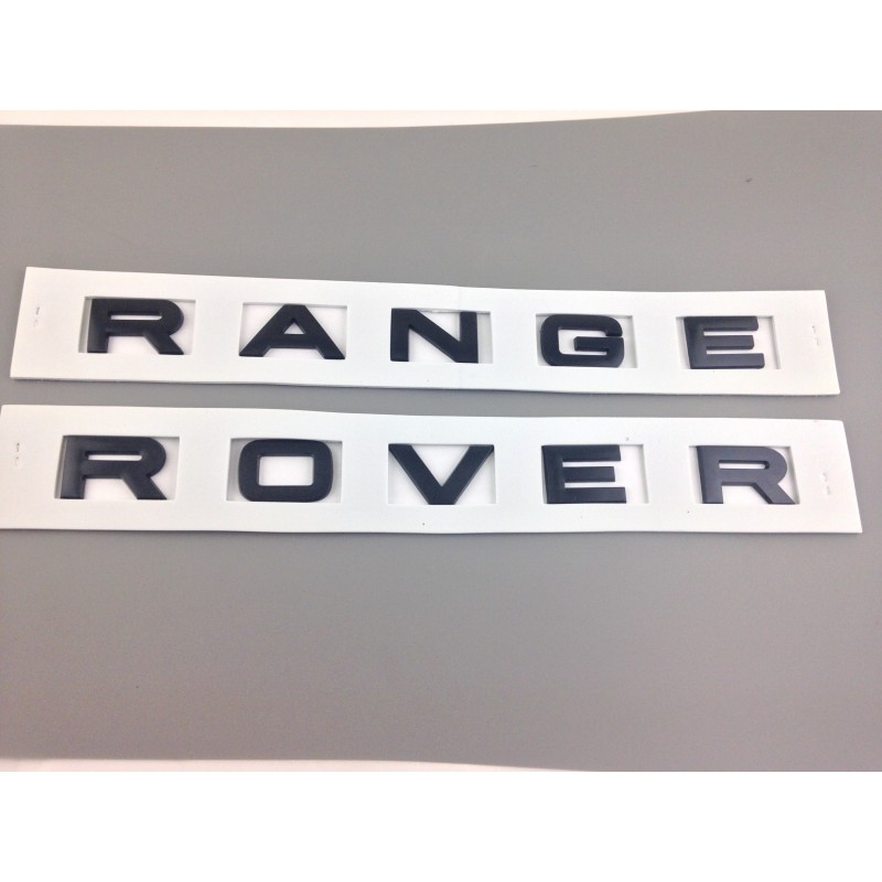 EMBLEMA DELANTERO O TRASERO LETRAS RANGE ROVER NEGRO MATE