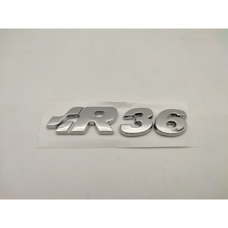 EMBLEMA LATERAL O TRASERO VOLKSWAGEN R36